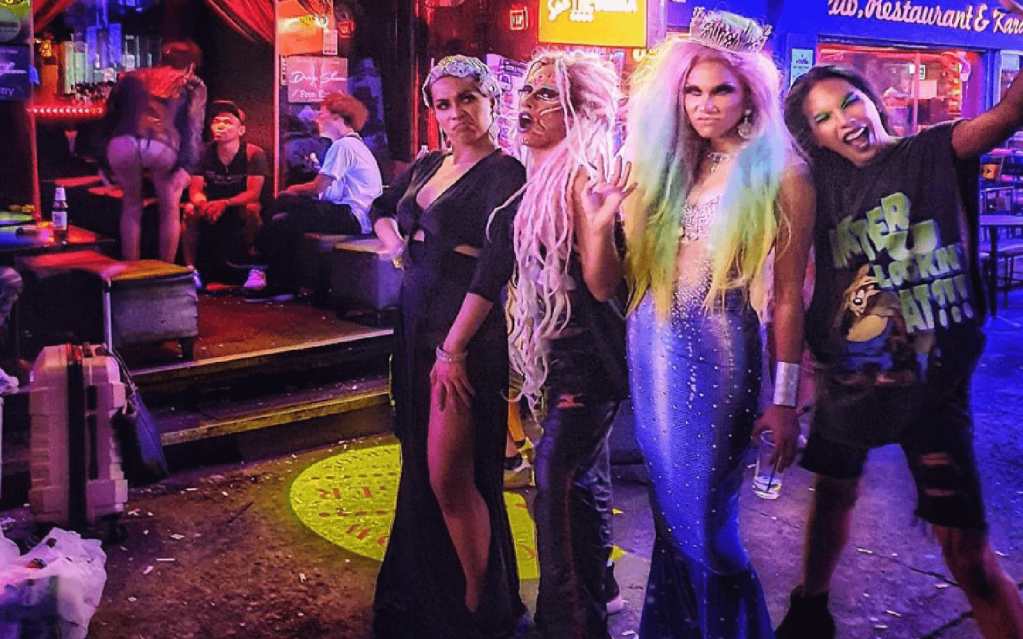 Thai Drag Culture: A Vibrant Celebration of Self-Expression ...