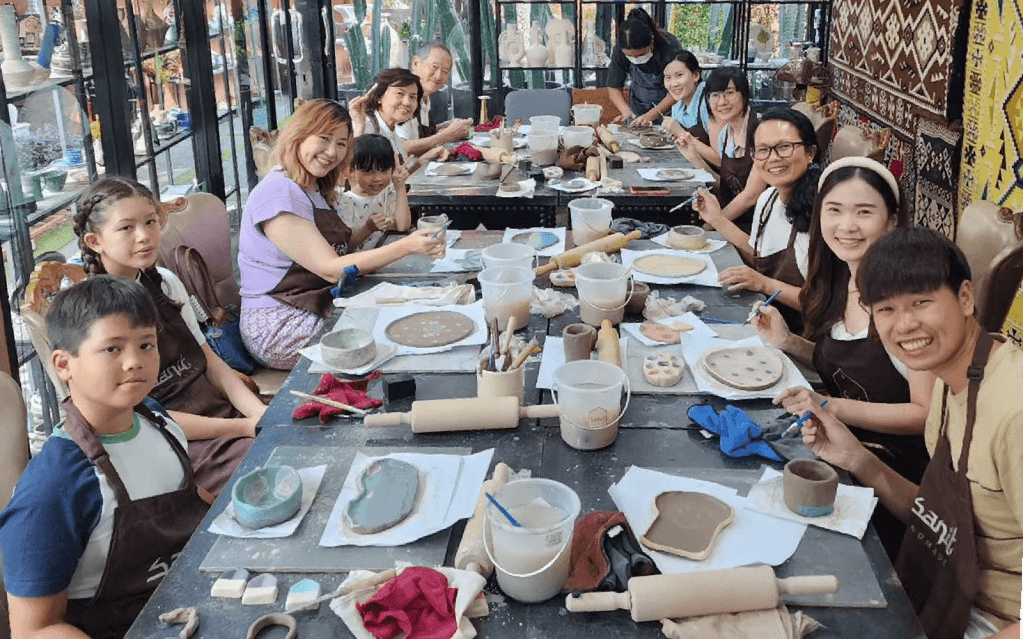 Paint Your Bangkok Adventure: Top 10 Art Workshops in the City of Angels - ThaiCyclopedia