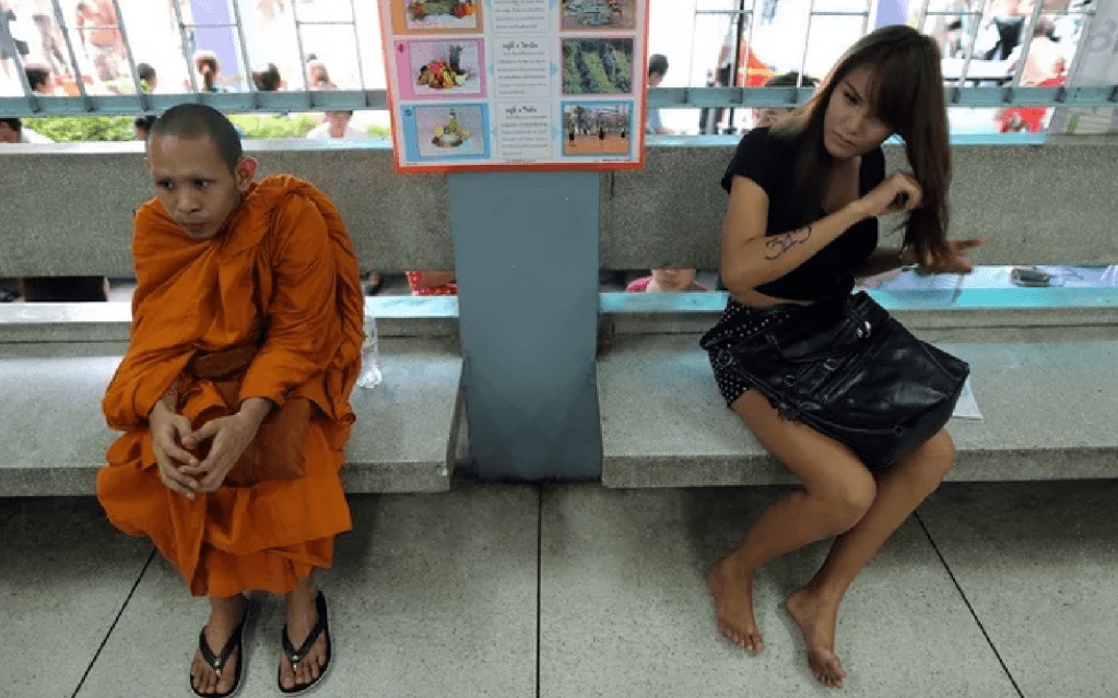 Thailand's Kathoey: A Cultural Legacy Beyond Gender Norms - ThaiCyclopedia